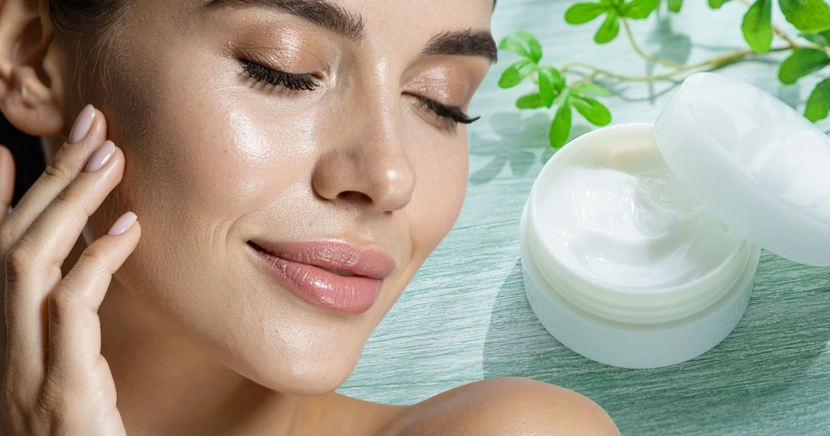 15 Best Moisturizers for Glowing, Smooth, & Hydrated Skin